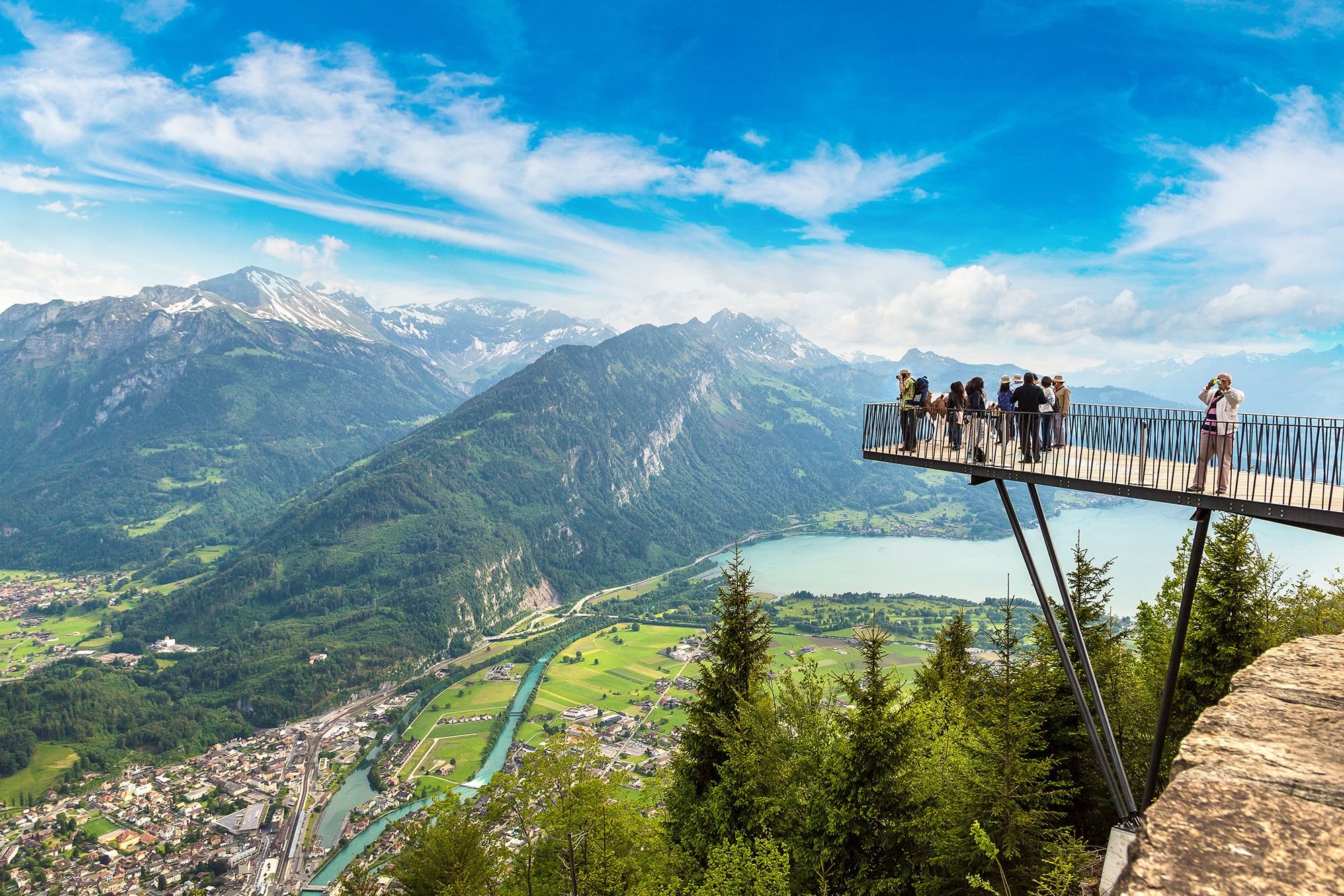 The best summer adventures in Interlaken, Switzerland | Wanderlust