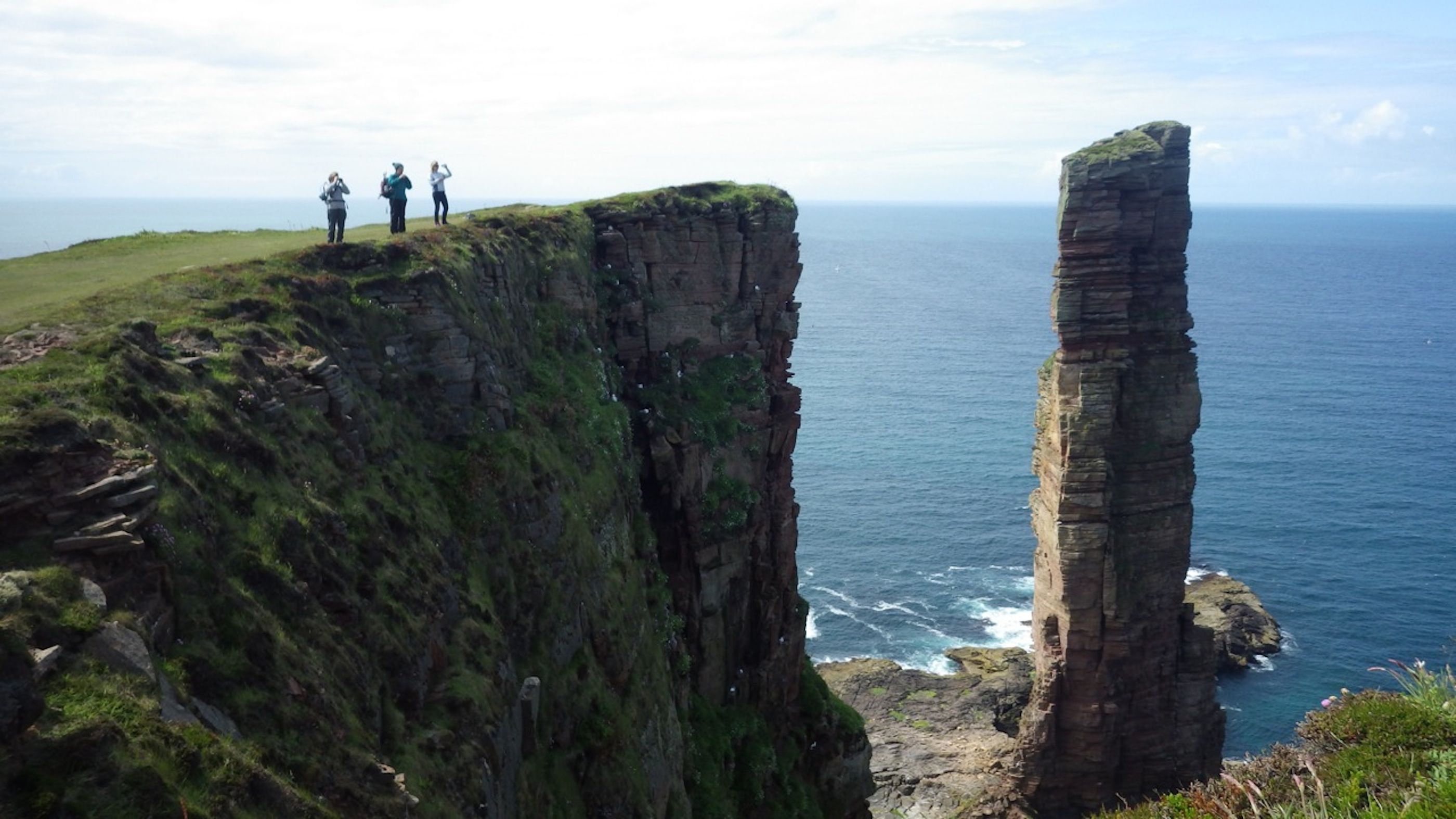 20 of Scotland’s best hikes, from one-day walks and family trips to ...